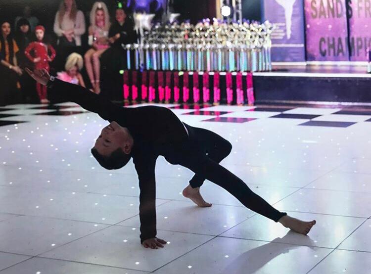 808 Dance – Freestyle, Acrobatic, Street Classes, London & Surrey